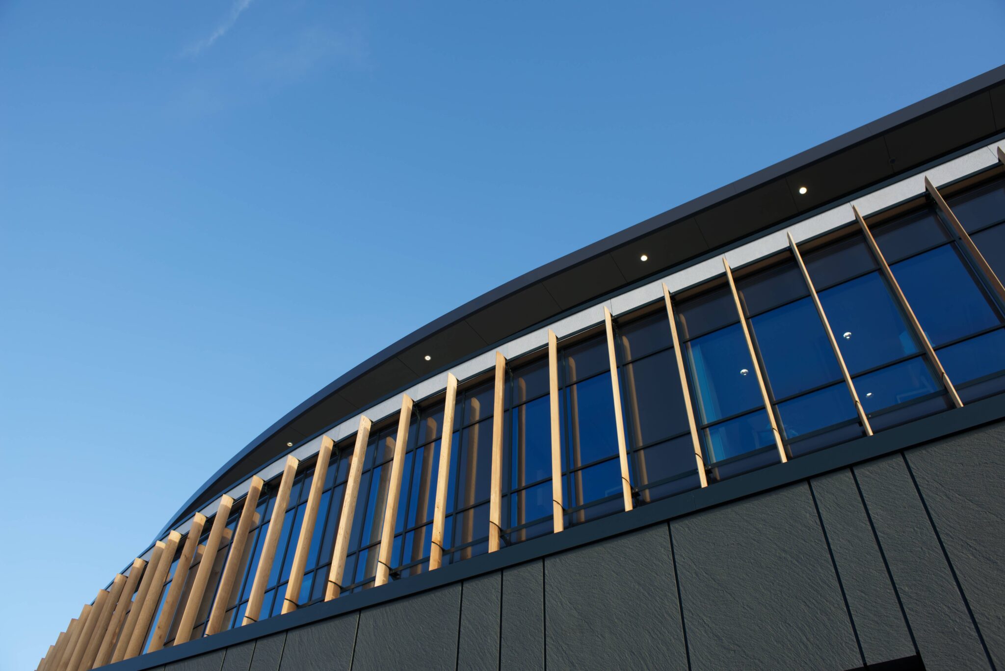 Façade Spire Hospital, Manchester (UK), bardage avec ossature (BAO ...